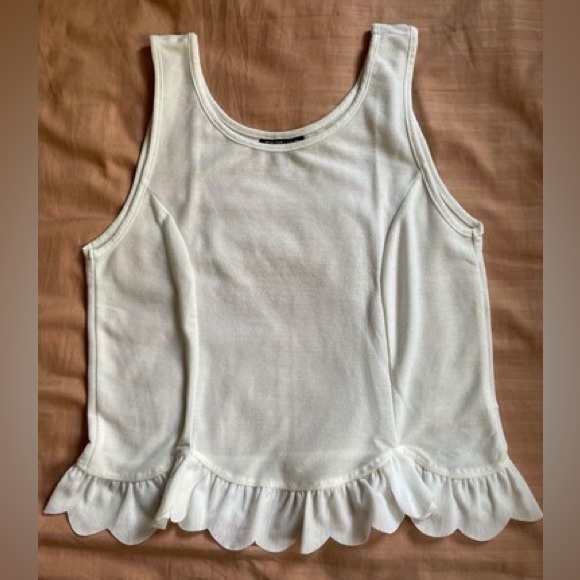Topshop | Tops | Topshop White Scalloped Bottom Tank | Poshmark